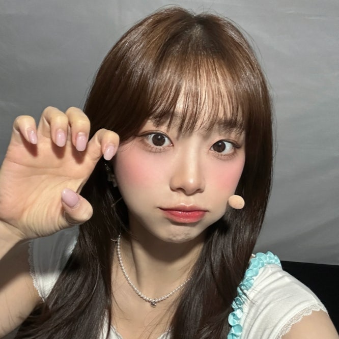 인천 게임 페스티벌 무대에서 착용한 츄의 목걸이 정보 : 네이버 블로그