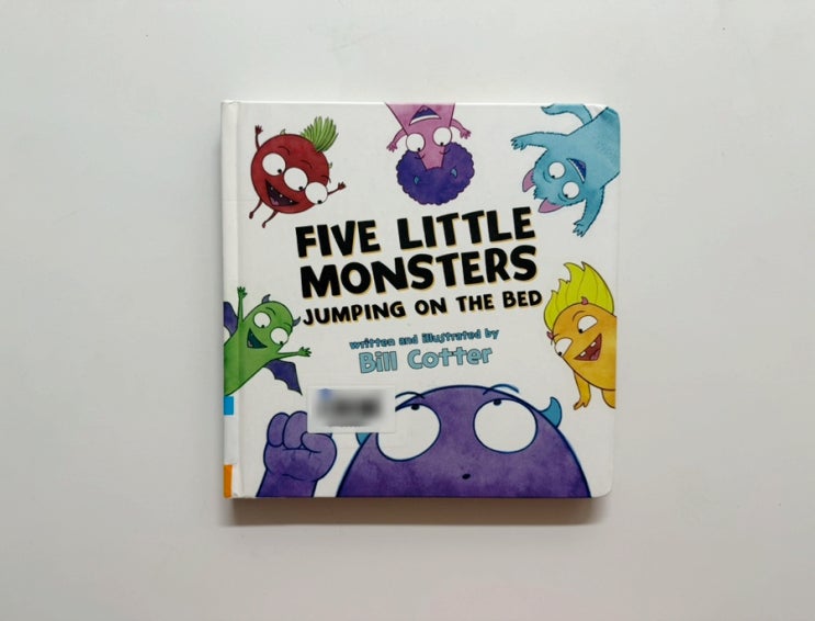 영어도서관.74-16 FIVE LITTLE MONSTERS JUMPING ON THE BED by Bill Cotter ...