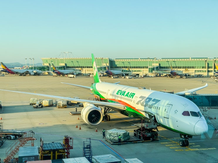 인천 대만 타이베이 공항 에바항공 비즈니스 로얄로렐 BR159 : 네이버 블로그