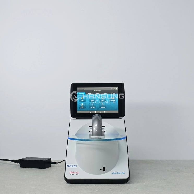 Thermo Scientific NanoDrop One Microvolume UV-Vis Spectrophotometer ...