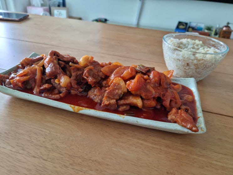 떡볶이 양념으로 만든 제육볶음 🍖🍜자취생도 실패 없는 간단 레시피 : 네이버 블로그