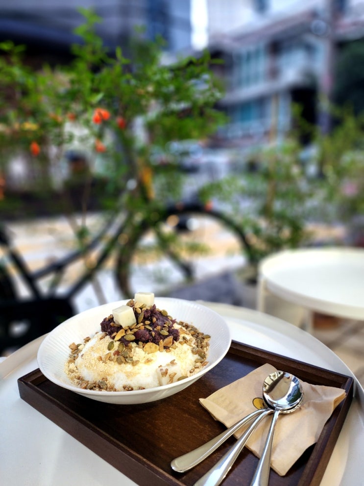 직접 팥을 삶는 방배 디저트 빙수가 맛있는 방배동카페 SNOWBEAN 스노우빈 : 네이버 블로그
