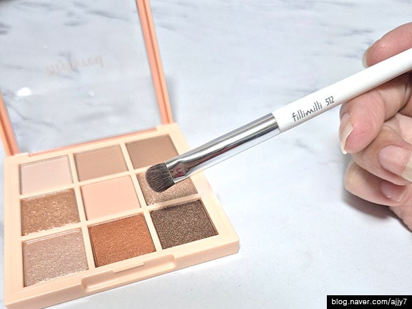 릴리바이레드 스태리아이즈 나인투나인 젤 아이라이너 / 릴리바이레드 무드치트킷 피치에너지 : 네이버 블로그