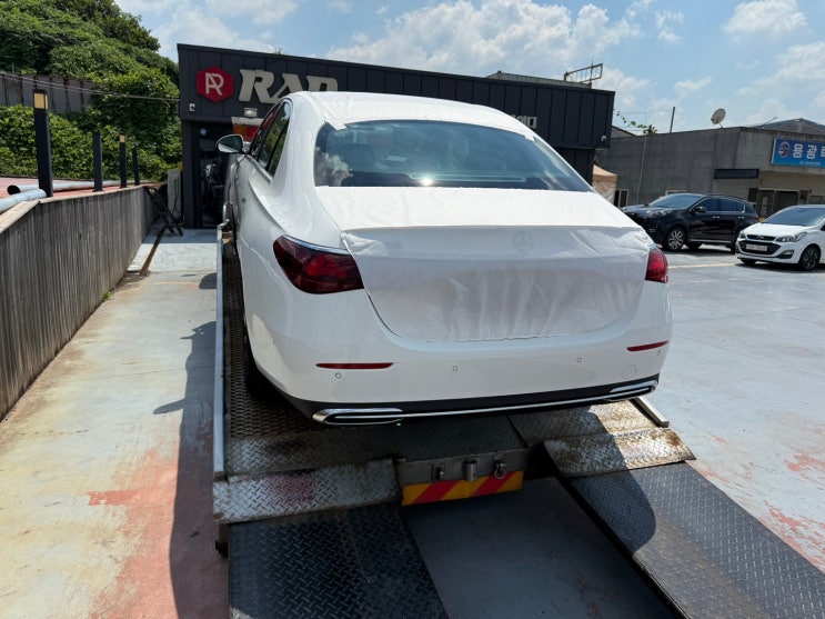 전주 벤츠 진모터스 백진우 과장님 출고차량 E300 RAD AB 썬팅 + 유리막코팅 + PPF 생활보호 [RAD 전주본점 ...