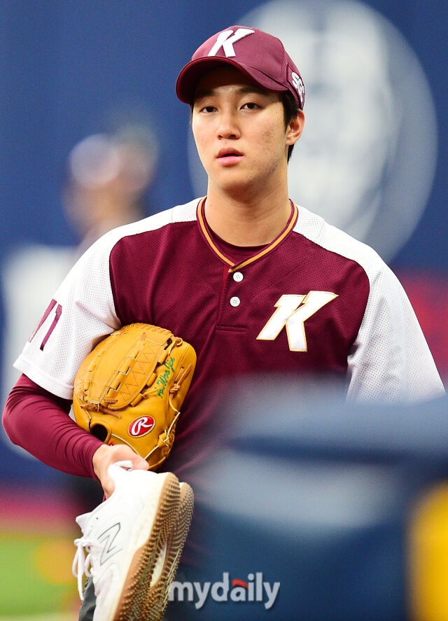 157km 쾅! 안우진, 702일 만의 실전 복귀…키움 마운드 희망 보인다 : 네이버 블로그