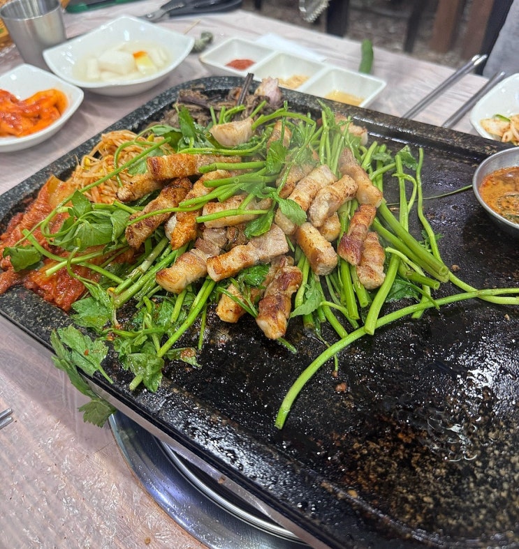 전남 순천 연향동 미나리삼겹살 맛집 : 돈마루 : 네이버 블로그