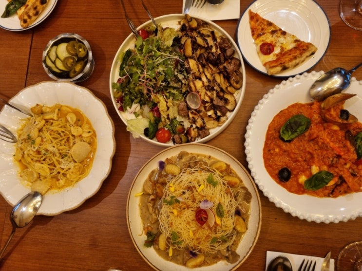 브리즈 양재에서 즐긴 특별한 저녁 서초동맛집 양재동 맛집 무료코키지 와인과 함께한 모임 : 네이버 블로그