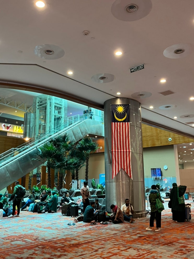 쿠알라룸푸르 공항 T2 식당리스트 퍼스행 경유 : 네이버 블로그