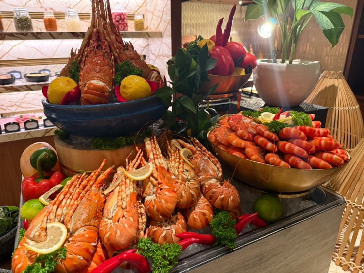 힐튼 사이공 The Strand 저녁 해산물 뷔페 [fisherman's buffet] : 네이버 블로그