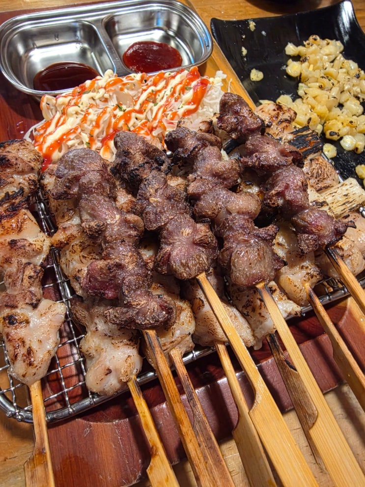 [베짱이의 먹짱일기 2편] 또 먹었나요? 네. (새우튀김, 공차 그린티버블티, 노군꼬치, 쌀국수, 키토김밥, 닭강정, 메가커피 유니콘프라페 등) : 네이버 블로그