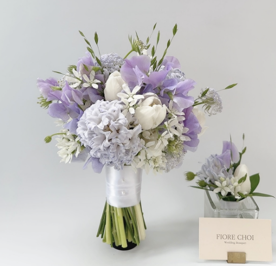 W25. 본식 부케 고르기 (다이렉트 제휴, 인스타 업체, 가성비 부케 업체 비교), 연보라 포인트 본식 부케, 피오레초이 짝꿍 ...