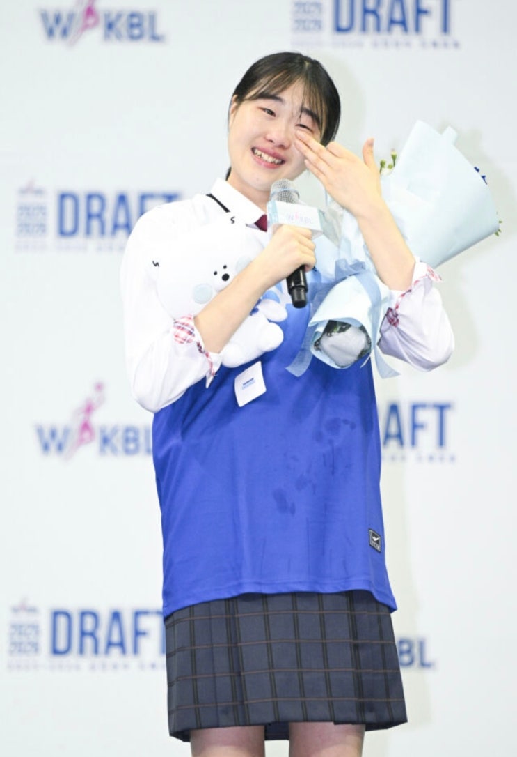 [2025~2026 WKBL 신인선수 드래프트] 이가현, 전체 1순위로 신한은행· 이원정, 2순위로 BNK·고리미, 3순위로 ...