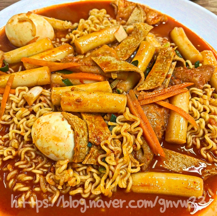 노원구 중계동 은행사거리 즉석떡볶이 맛집 영스낵 생활의달인 밀떡 임영웅 분식집 꼬마김밥 식당 : 네이버 블로그