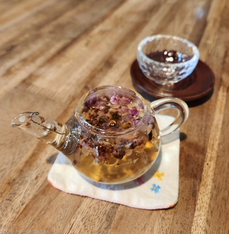 증산동카페 꽃차가 있는 로스터리 카페 헤세드커피공방 : 네이버 블로그