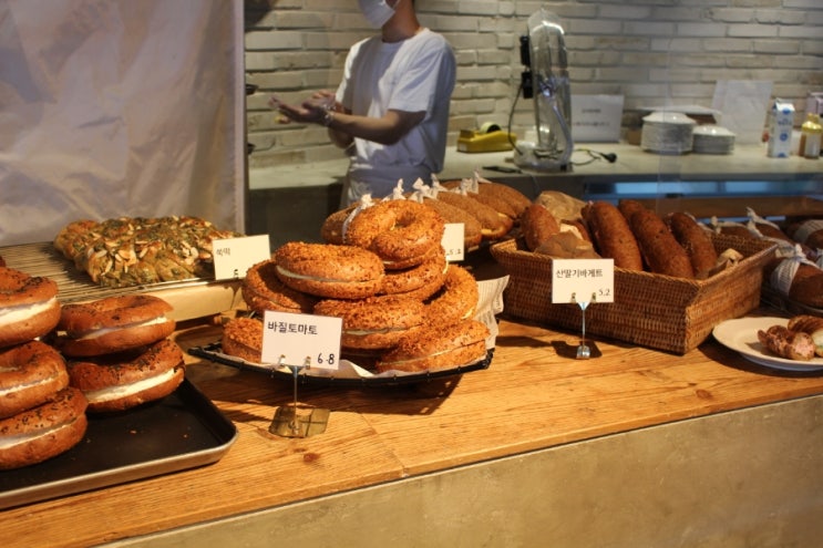 부천 빵집 맛집 베이커리호프 매번 새롭게 반하는 오이바게뜨 : 네이버 블로그