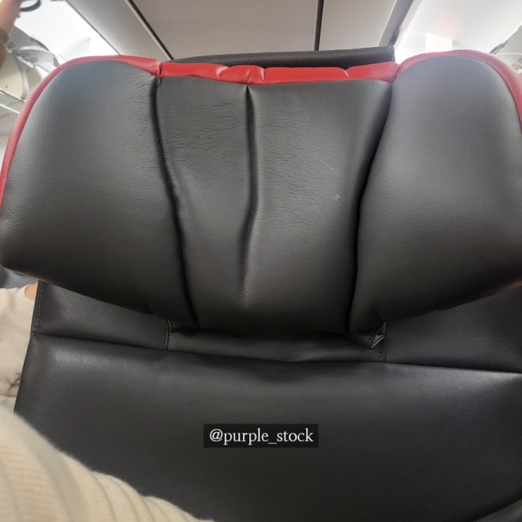 티웨이 싱가포르에서 인천 TW162, A330-300 탑승후기, 새 비행기 쾌적한데 너무 추움, 담요는 판매 : 네이버 블로그
