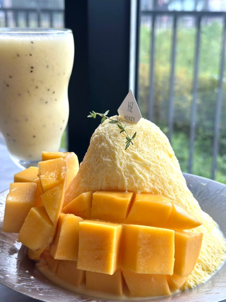 의왕타임빌라스 근처 백운호수카페 망고빙수맛집 헨지 HENZY : 네이버 블로그