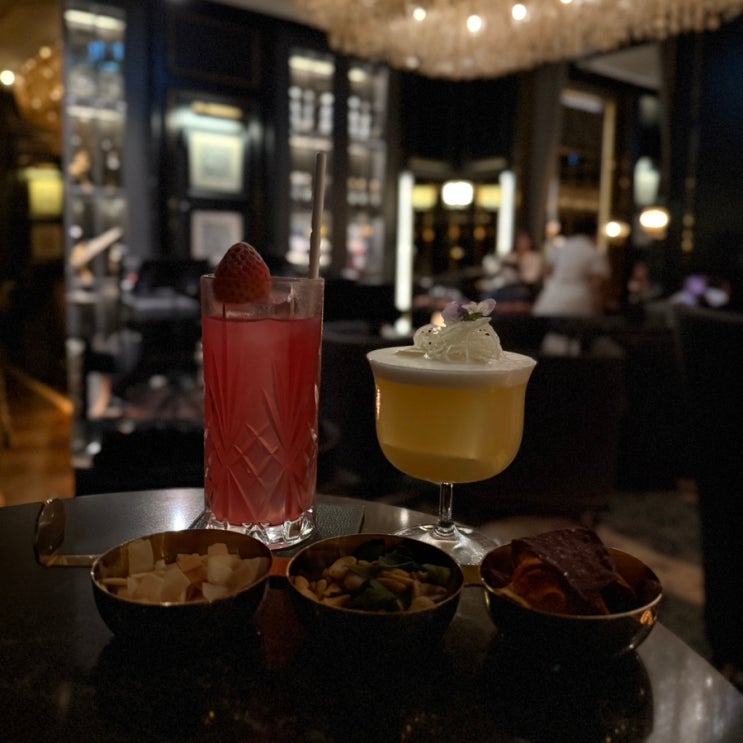 방콕 분위기 좋은 곳. 신돈 캠핀스키 호텔 재즈 바 Firefly Bar : 네이버 블로그