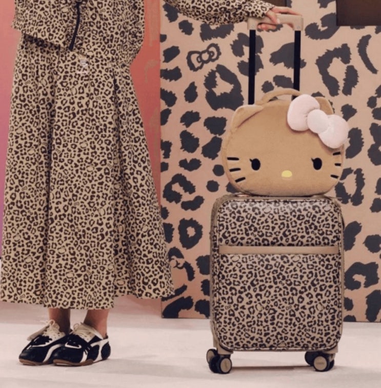 🐾 여행을 더 특별하게! Tbh X 키티 태닝키티 레디백·보스턴백 출시 : 네이버 블로그