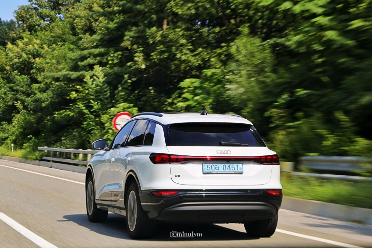 2025 아우디 Q6 etron 퍼포먼스 시승기/ PPE 플랫폼이 만든 프리미엄 전기 SUV : 네이버 블로그