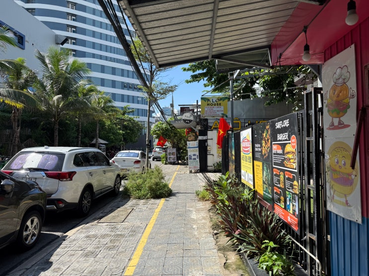 베트남 다낭 여행 5~6일차, 린응사원과 다낭역, 다낭 롯데마트와 다낭 여행 후기 : 네이버 블로그