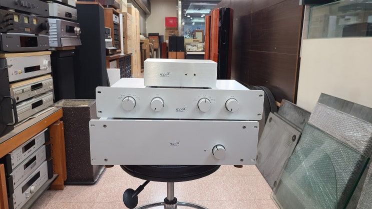 콘라드 존슨(CONRAD JOHNSON) MOTIF MC7 /MS-50 : 네이버 블로그