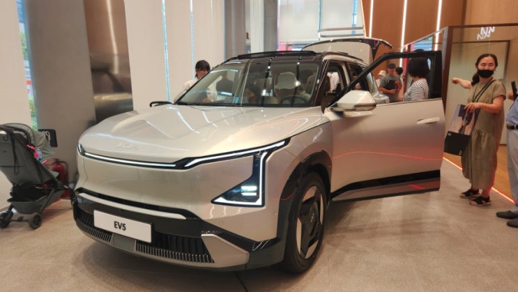기아자동차 EV5 (롱레인지) Exclusive Preview 방문 후기 (기아 강서플래그십스토어) : 네이버 블로그