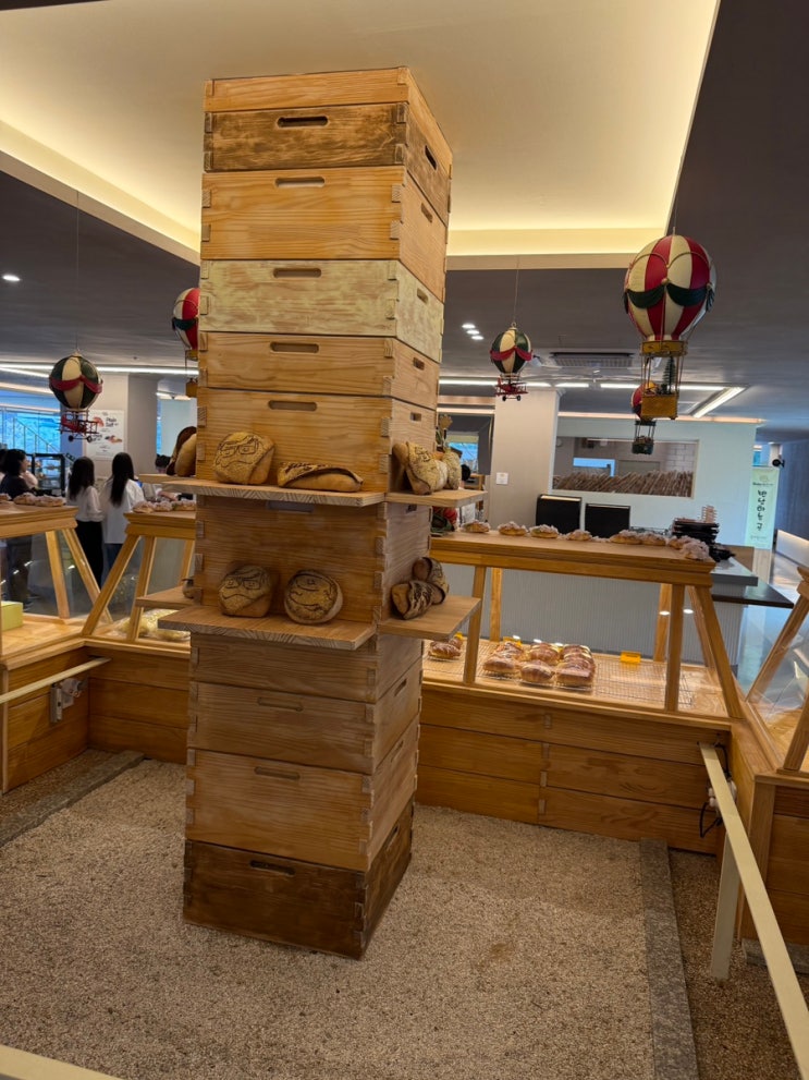 비 오는 날 팔공산 대형카페 ‘버터 앤 브루’ 방문기 : 네이버 블로그