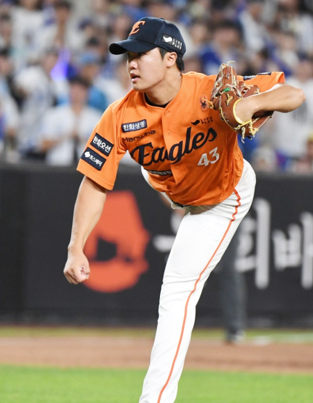 [한화 이글스] KBO 역사상 최초? '156km 선발' 4명…김경문 감독의 '꿈의 로테이션' 프로젝트가 시작됐다(정우주) : 네이버 블로그