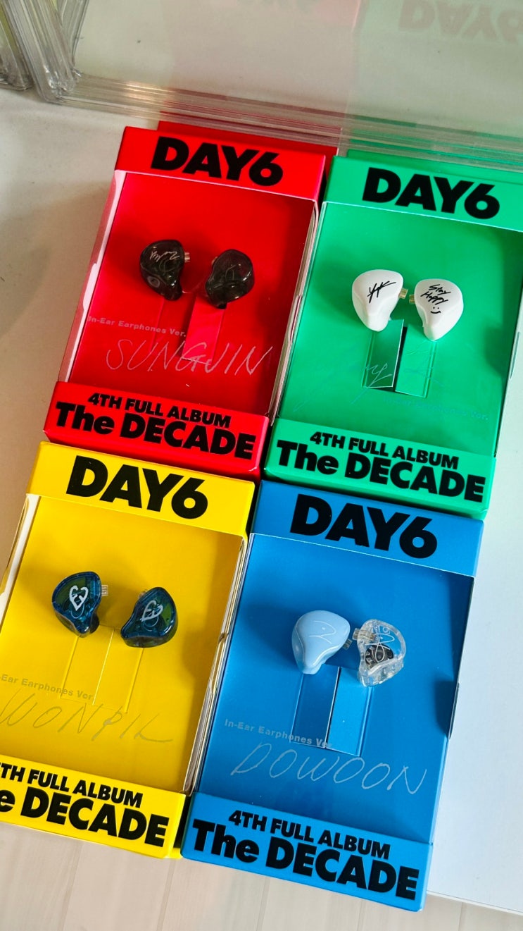 데이식스 The DECADE 인이어 이어폰반 앨범깡 : 네이버 블로그
