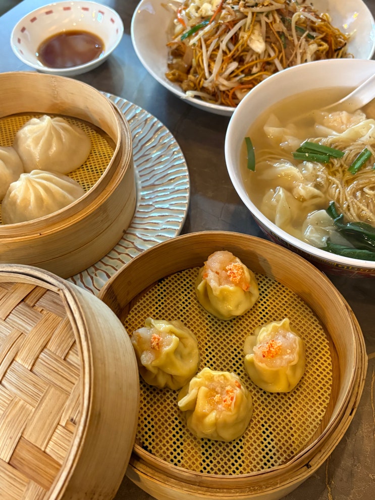 수원종합운동장맛집 어반포크앤웍 수원야구장 딤섬 완탕면 피자 파스타 : 네이버 블로그