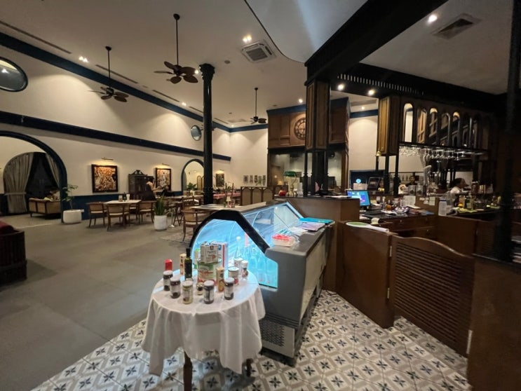 미얀마 만달레이 분위기 좋은 레스토랑[Unique Mandalay Brasserie] : 네이버 블로그