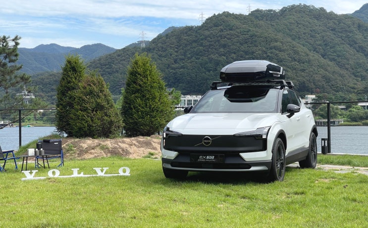 볼보 EX30 CC (크로스컨트리) 시승기_부드러운 핸들링과 강력한 퍼포먼스를 동시에 충족하는 아웃도어 감성의 크로스컨트리 ...