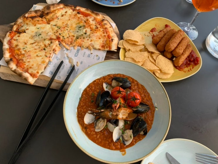싱가포르 센토사섬 실로소비치 맛집 트라피자 Trapizza : 네이버 블로그