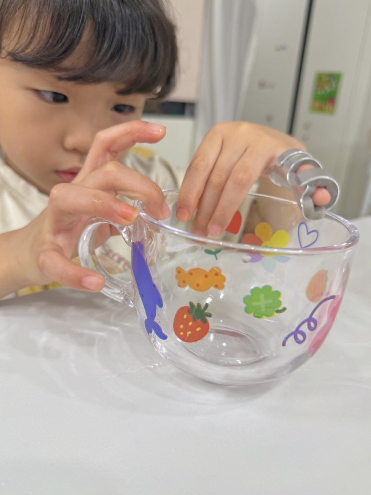 아이와 함께하는 집콕놀이, 물전사지 시리얼 컵 DIY 만들기 후기 : 네이버 블로그