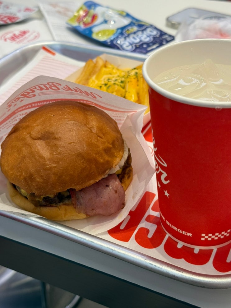[남부터미널역 맛집] 인생 수제버거 맛집 찾았다! 왁버거 남부터미널 : 네이버 블로그