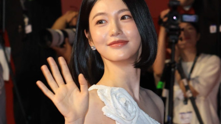 169cm·47kg 디즈니 신작 탁류 주인공 신예은님의 몸매 관리템은?! : 네이버 블로그