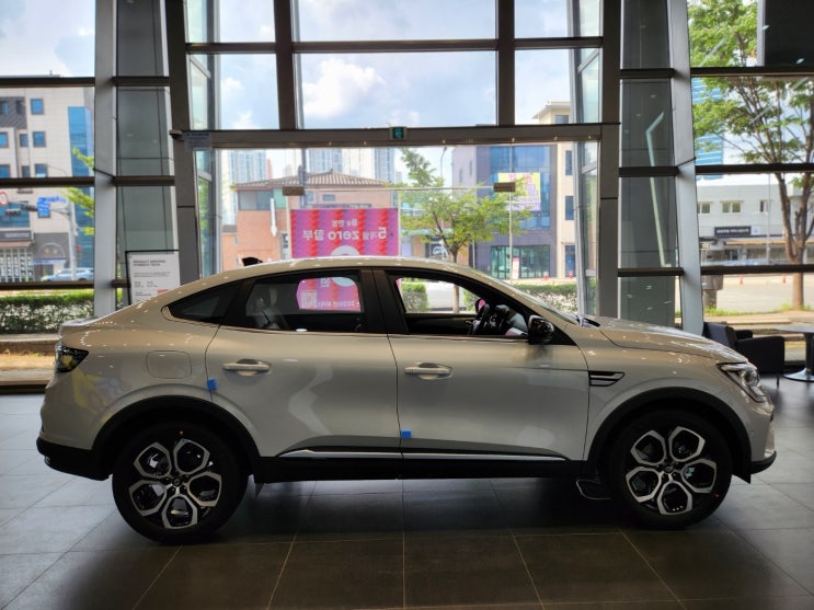 "연비가 17.4km 실화냐" 르노코리아 아르카나 하이브리드 소형 suv를 2천만 원대에 파는구나 : 네이버 블로그