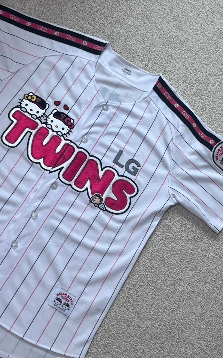 LG트윈스 키티 유니폼 100 사이즈 후기 ,가방 & 키링 풀세트 착용샷 : 네이버 블로그