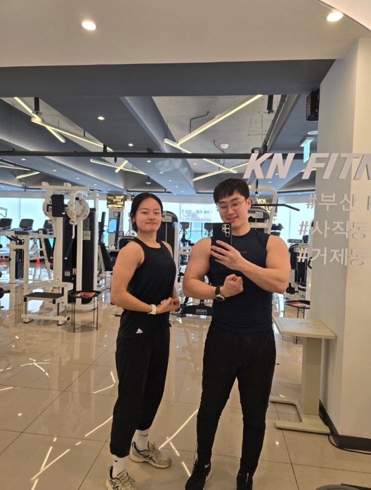 부산피티추천 가슴운동루틴순서 펙덱플라이 인클라인 체스트프레스 : 네이버 블로그