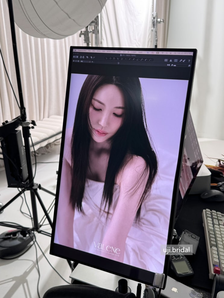 동행이야기 • 느좋과 느좋이 만난다면 🕶️ 발렌 x 브라이덜 온유 x 히나프 / 플래너 스냅 📷 : 네이버 블로그