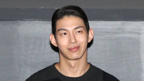 🤯 만나긴 했지만 불륜은 아니다? 최정원 불륜 누명 완전 반전! 1심 뒤집은 충격적 판결 내용 : 네이버 블로그