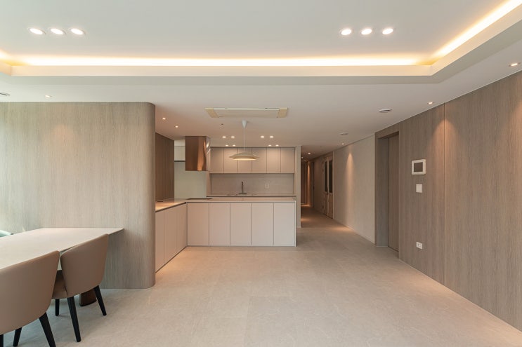 용인인테리어 | 한빛마을래미안이스트팰리스3단지 46PY | 수지인테리어 | 경기인테리어 | 부드러운 곡선의 우드 포인트월_세나클디자인스튜디오 : 네이버 블로그