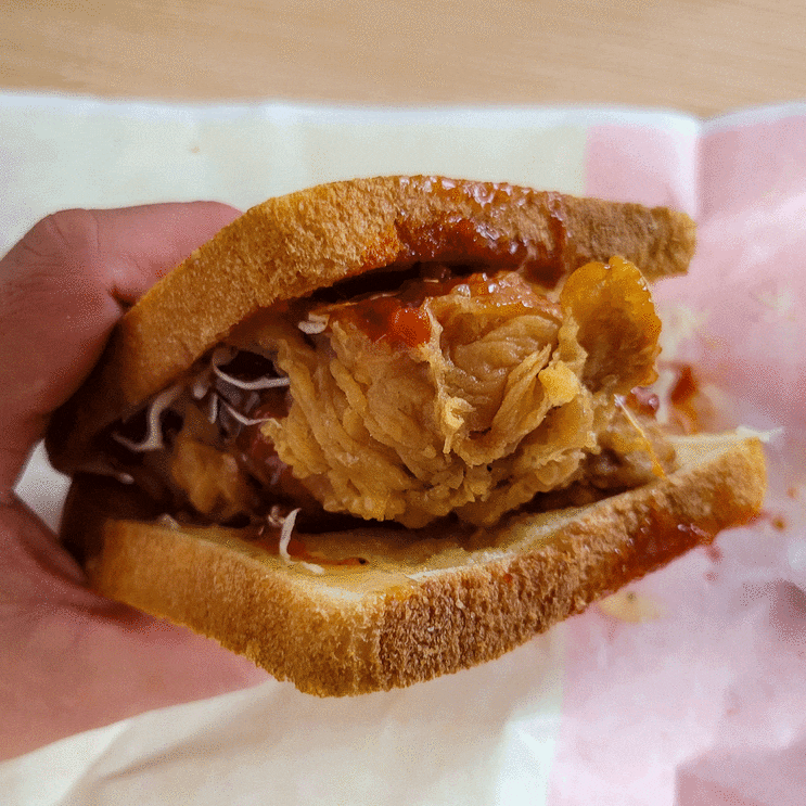 이삭토스트 메뉴 리얼양념치킨 & 비프라구 토스트 : 네이버 블로그