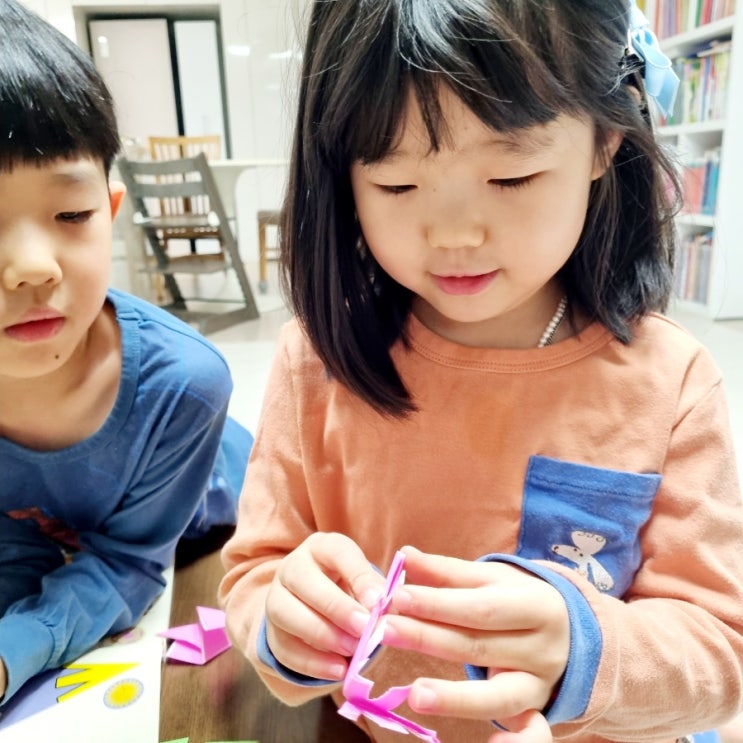 방학동안 집콕놀이 엄마표 미술놀이 신기한 종이오리기 : 네이버 블로그