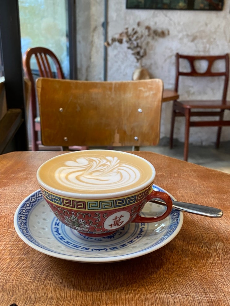 홍콩 여행 카페 추천: 분위기 좋은 하프웨이커피 Halfway Coffee : 네이버 블로그