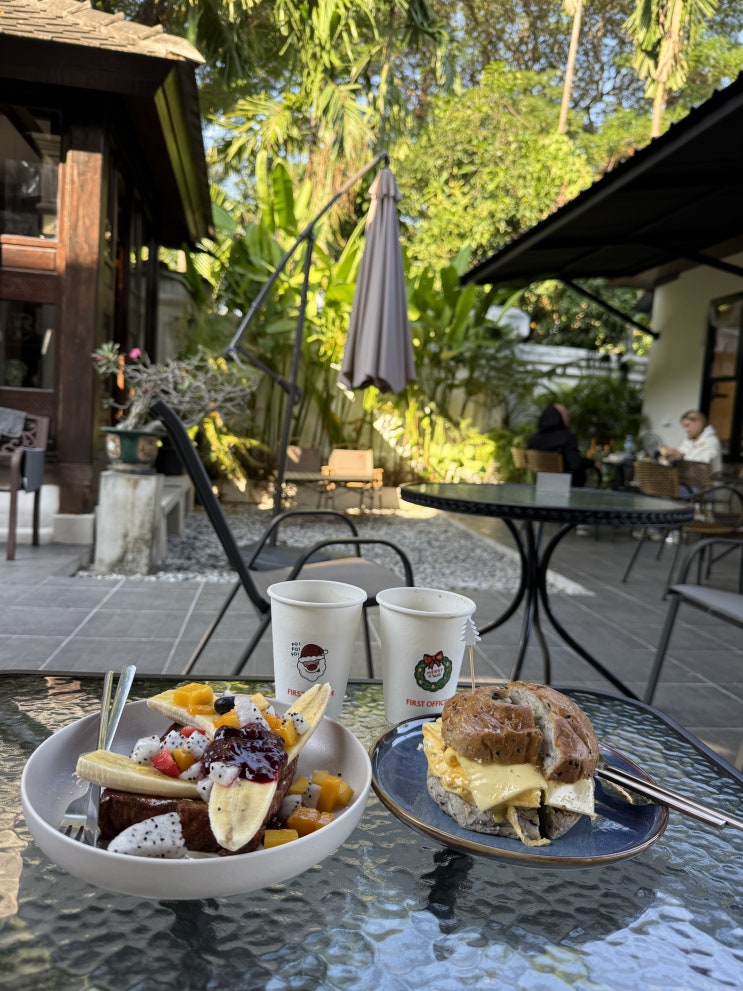 치앙마이 창푸악 브런치카페 굿네이버 Good Neighbor Cafe 프렌치토스트 베이글샌드위치 커피맛집 : 네이버 블로그