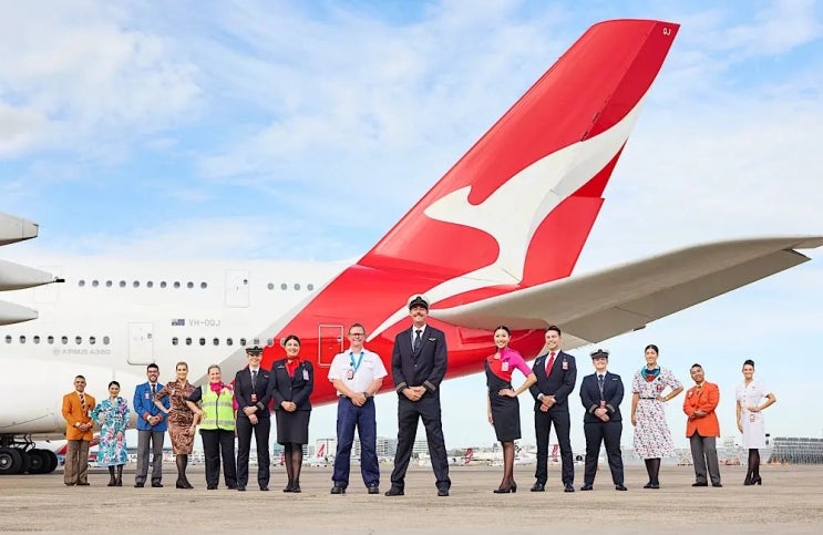 콴타스 항공(QF/Qantas), 10여 년 만에 유니폼 바꾼다 : 네이버 블로그