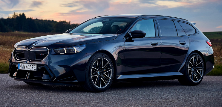BMW M5 투어링 신형 올 하반기 국내 출시 예정! 다시 돌아온 BMW의 초강력 슈퍼 왜건 : 네이버 블로그