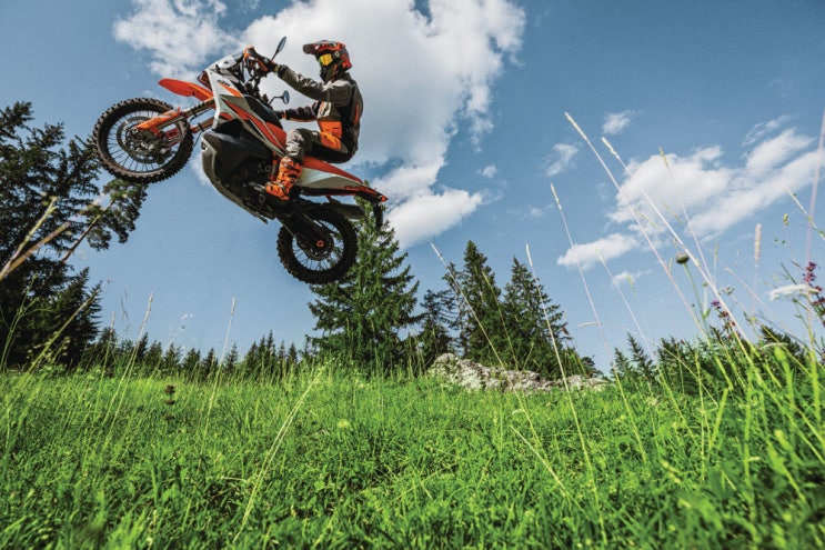 랠리 머신 그 자체가 되다, KTM 890 어드벤처 R 2023 : 네이버 블로그